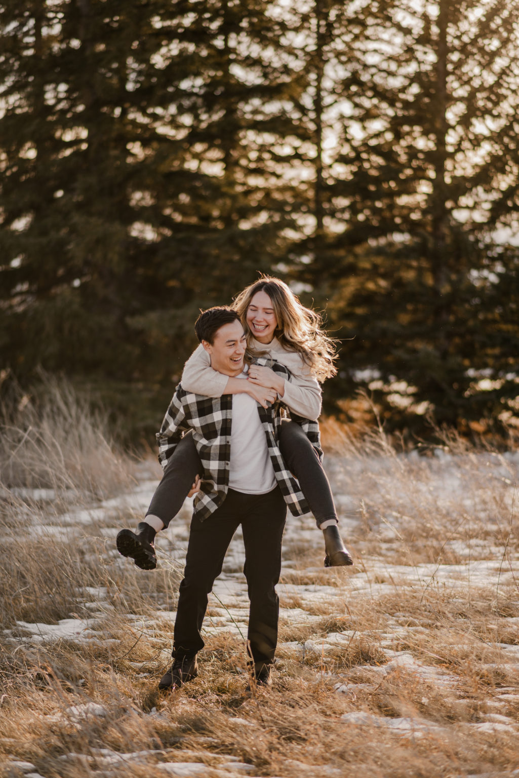 Calgary Engagement Session - lenajenisephotography.com